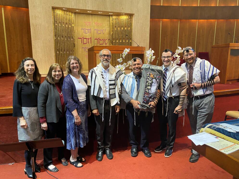 Har Zion Temple Loans Torah to Synagogue in Costa Rica - Philadelphia ...