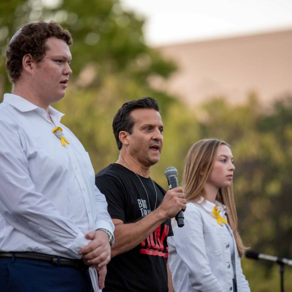 Larry Kaplan Gives Teens a Shot - Philadelphia Jewish Exponent