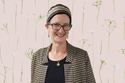 Anne Pettit: Congregation Brothers of Israel Rabbinic Intern Turned to ...