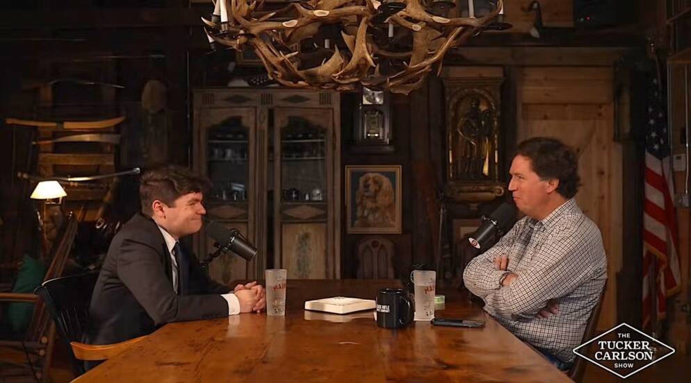 Trump Defends Tucker Carlson, Whose Interview With Antisemite Nick ...